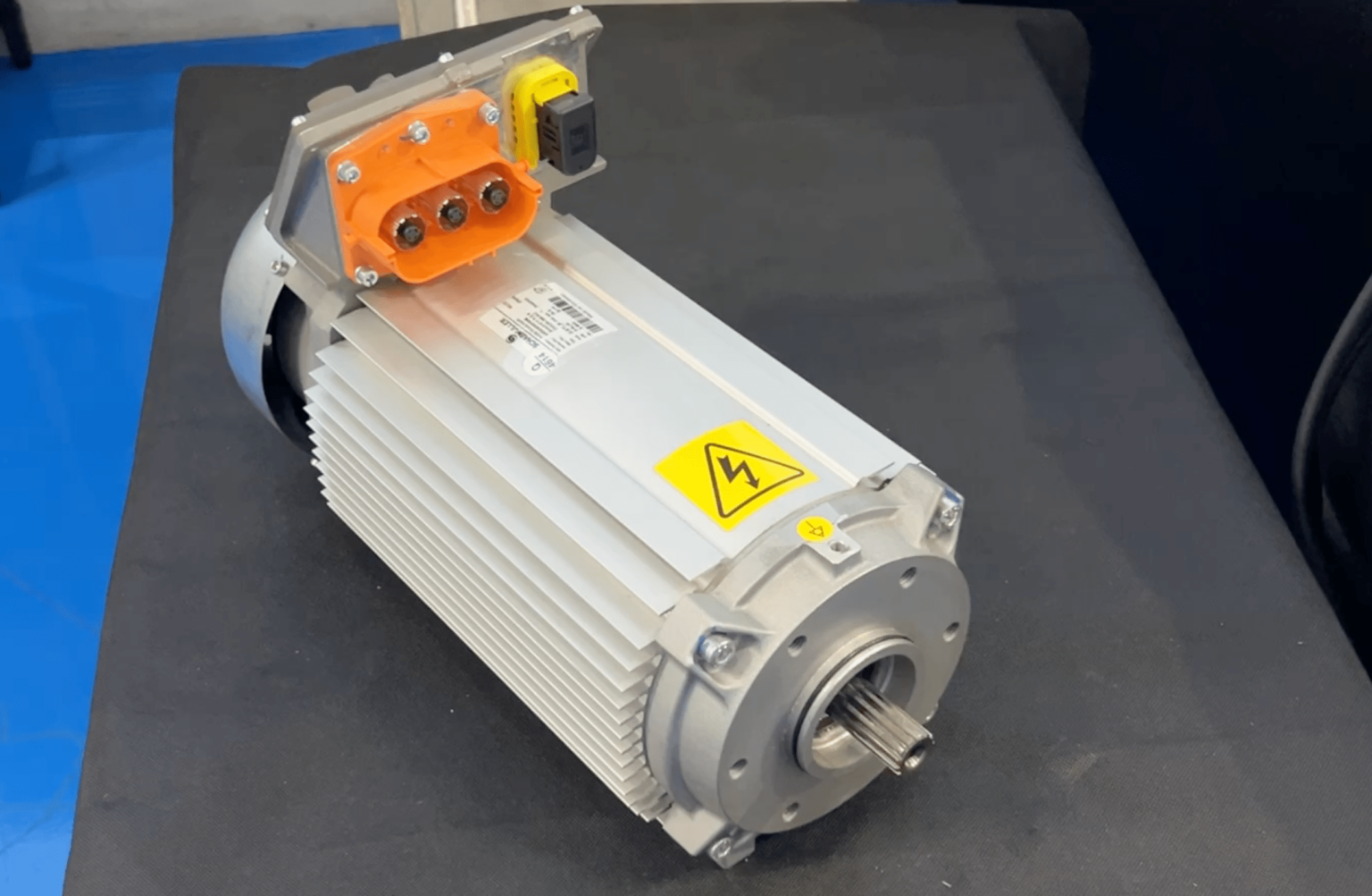 Electric Dump Trucks for Businesses and Municipalities | Rizon Truck